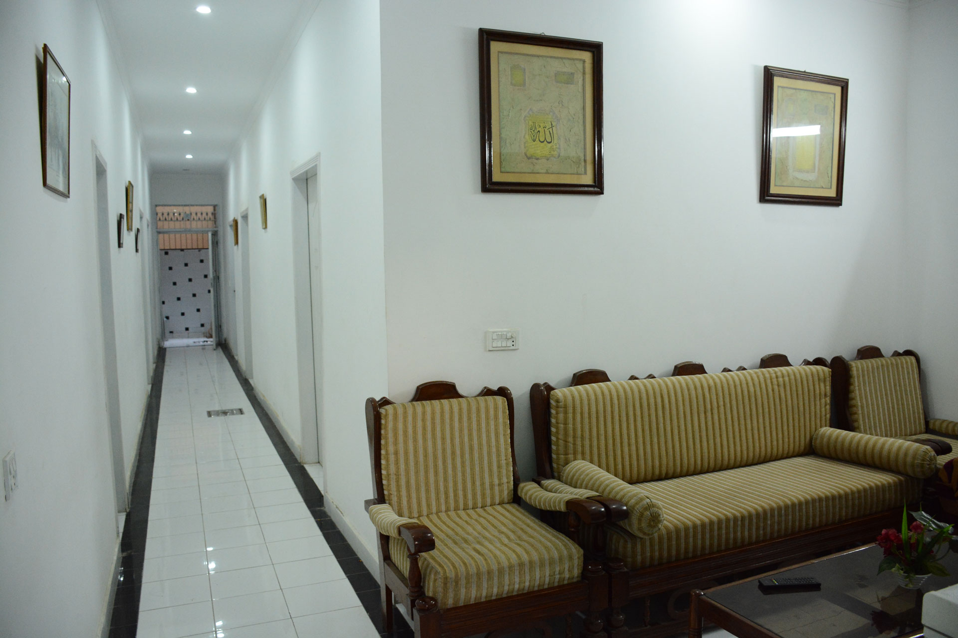 Girls hostel near KIPS Main Campus Johar Town Lahore